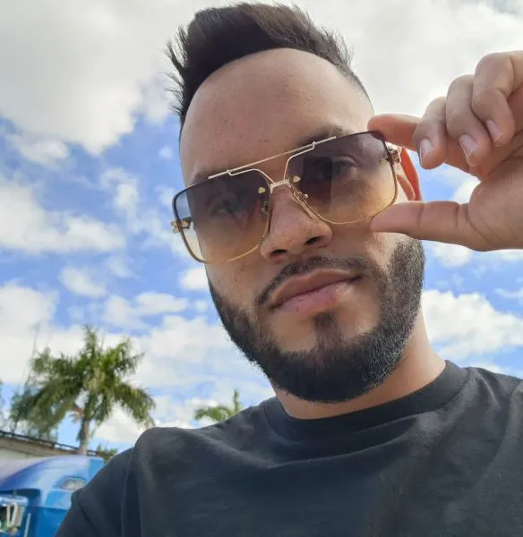 Jacom_bbc | Gay Escort in Miami FL | (786) 694-7549 - HOT.com